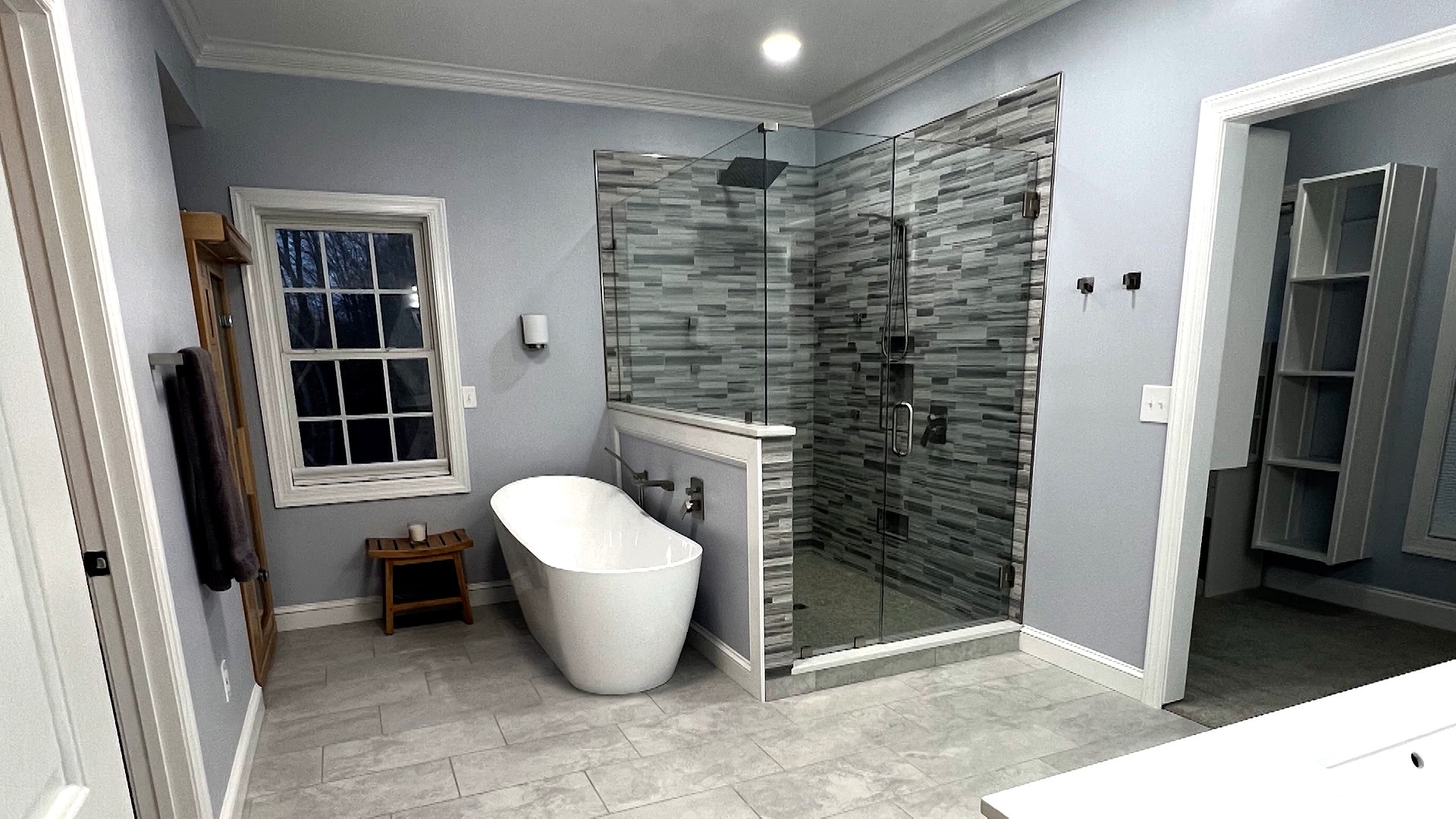 From Drab to Fab: Bathroom Edition - Military Makeover